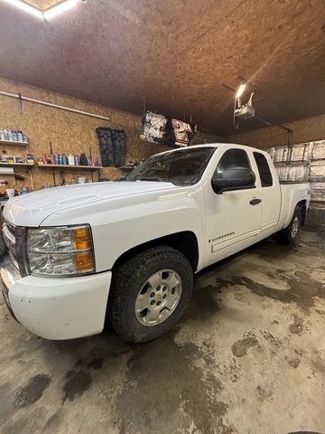 09 Chevy 1500 - Nex-Tech Classifieds