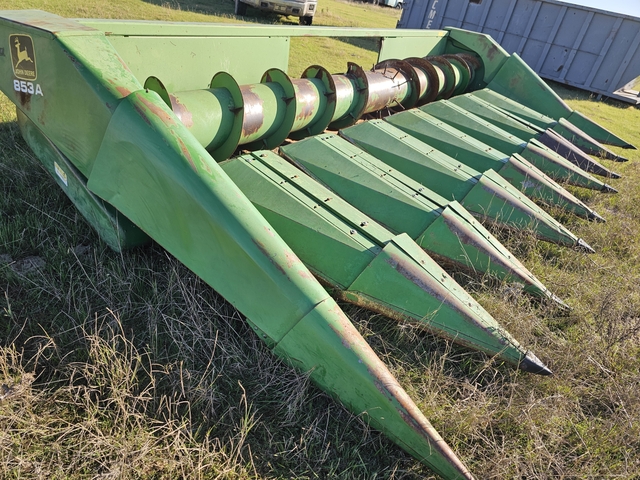 John Deere 853A eight row milo head - Nex-Tech Classifieds