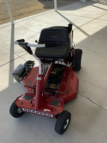 Snapper riding lawnmower. 33 inch, "Forest Gump" - Nex-Tech Classifieds