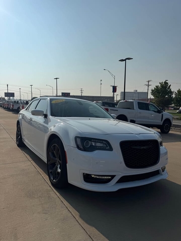 2022 Chrysler 300 Touring L - Nex-Tech Classifieds