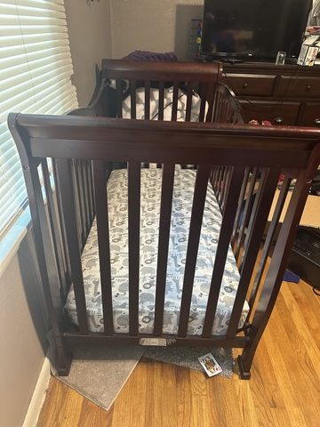 Baby Crib - Nex-Tech Classifieds