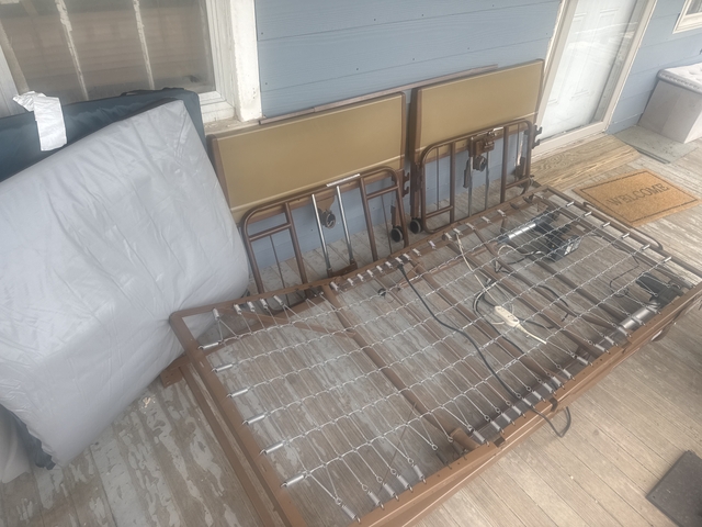 Invacare 5000Ivc electric hospital bed - Nex-Tech Classifieds