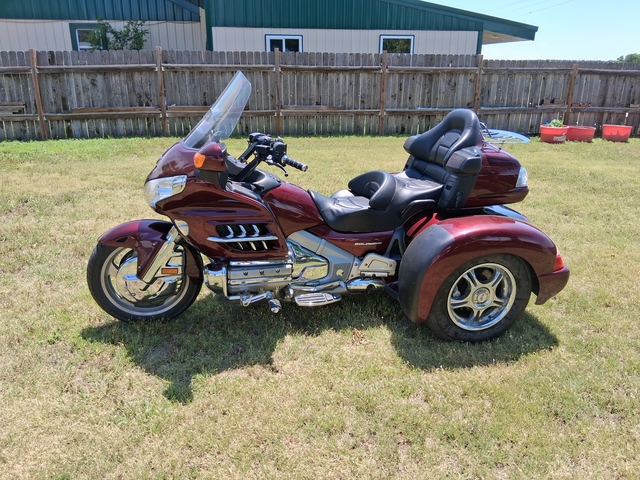 08 Honda Goldwing Trike - Nex-Tech Classifieds