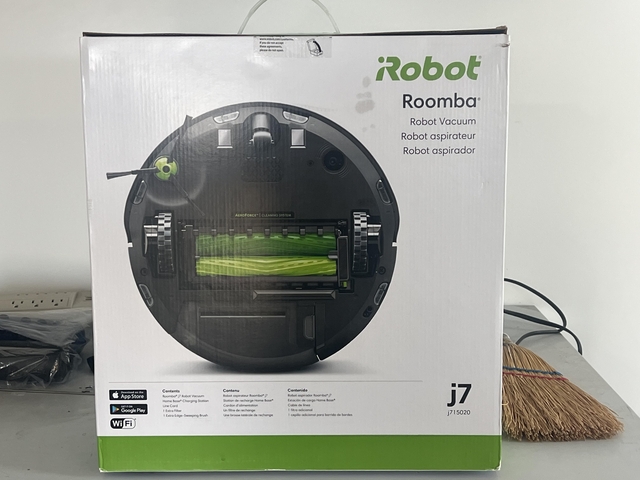 ROBOT ROOMBA VACUUM J7 - Nex-Tech Classifieds