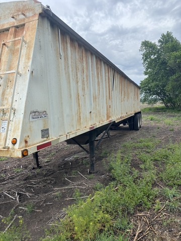 Dakota hopper bottom trsiler - Nex-Tech Classifieds