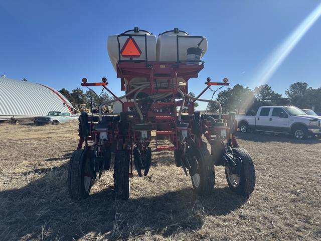 White Agco/MF 8824 24 row planter - Nex-Tech Classifieds