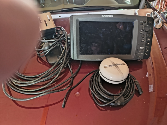 998 hummingbird fish locator - Nex-Tech Classifieds