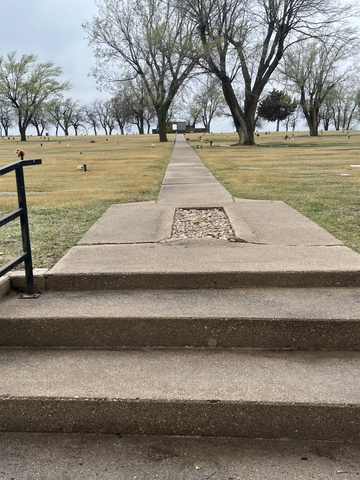 Two Burial Plots Memorial Park Cemetery Hutchinson KS - Nex-Tech ...