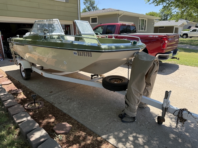 Classic 1968 Glastron Boat w/ 100HP Johnson Motor - Nex-Tech Classifieds