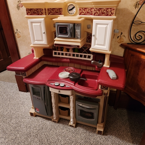Toy Kitchen - Nex-Tech Classifieds