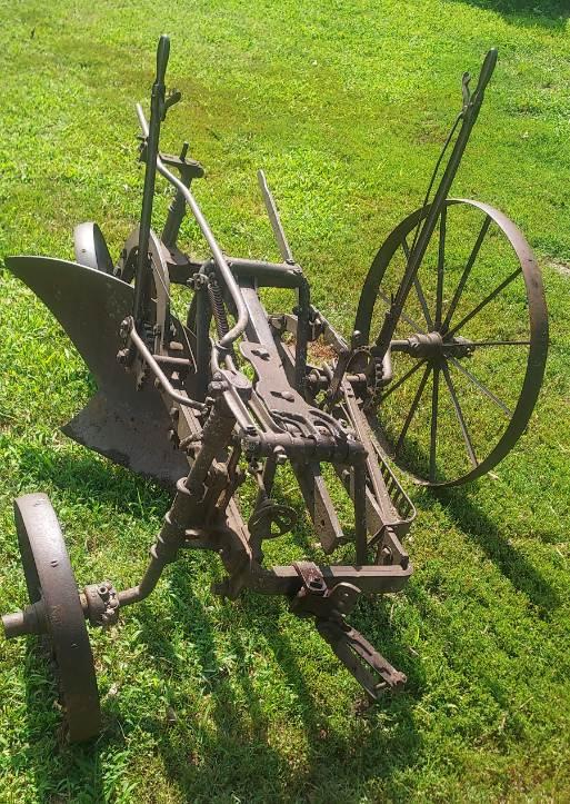 Horsedrawn Surry Plow - Nex-Tech Classifieds
