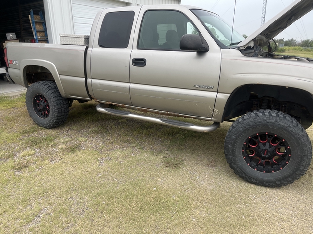 Lifted pickup - Nex-Tech Classifieds