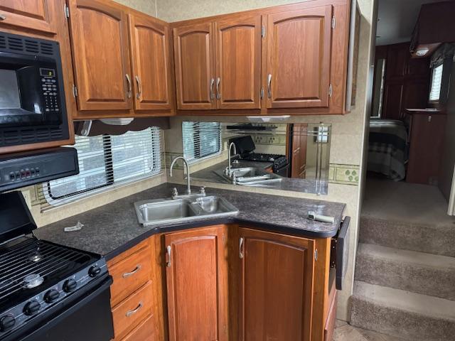 2008 Alumascape by Holiday Rambler Model RL33 - Nex-Tech Classifieds