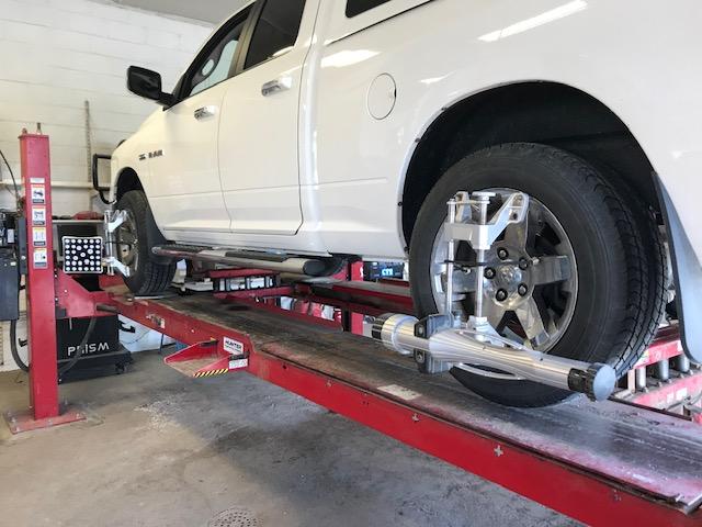 SNAP ON JOHN BEAM COMPUTER 4 WHEEL ALIGNMENT MACHINE - Nex-Tech Classifieds