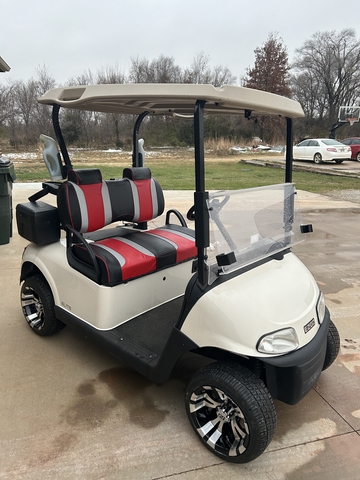 WOWSER!! 2021 EZGO RXV ELITE LITHIUM GOLF CART - Nex-Tech Classifieds