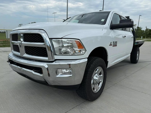 2017 Ram 3500 Crew Cab SLT Flat Bed - Nex-Tech Classifieds