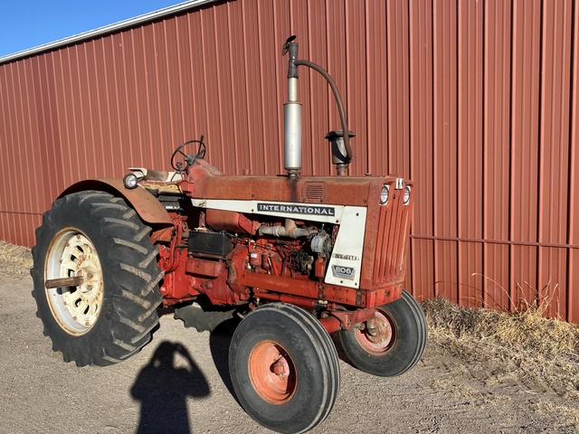 1967 IH 806 Wheatland - Nex-Tech Classifieds