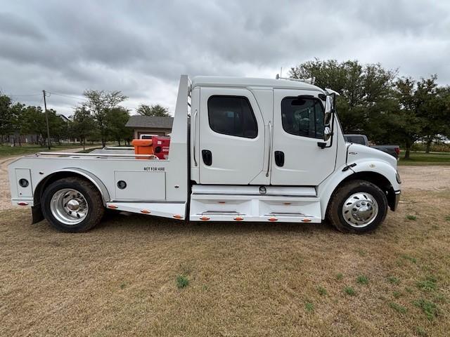 2005 Freightliner M2 Sport Chassis - Nex-Tech Classifieds